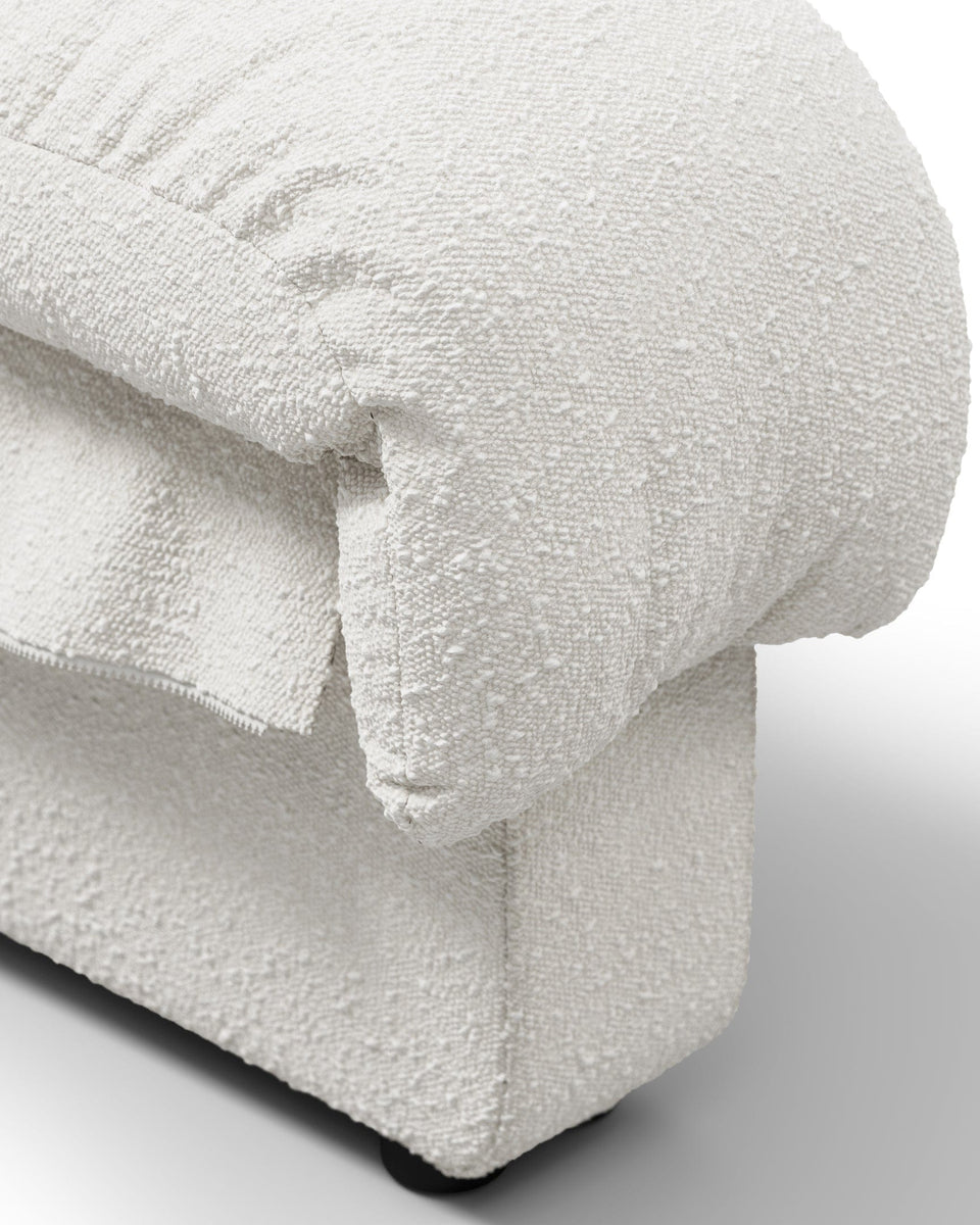 DS 600 Intermediate Module, Armless, White Boucle – Interior Icons