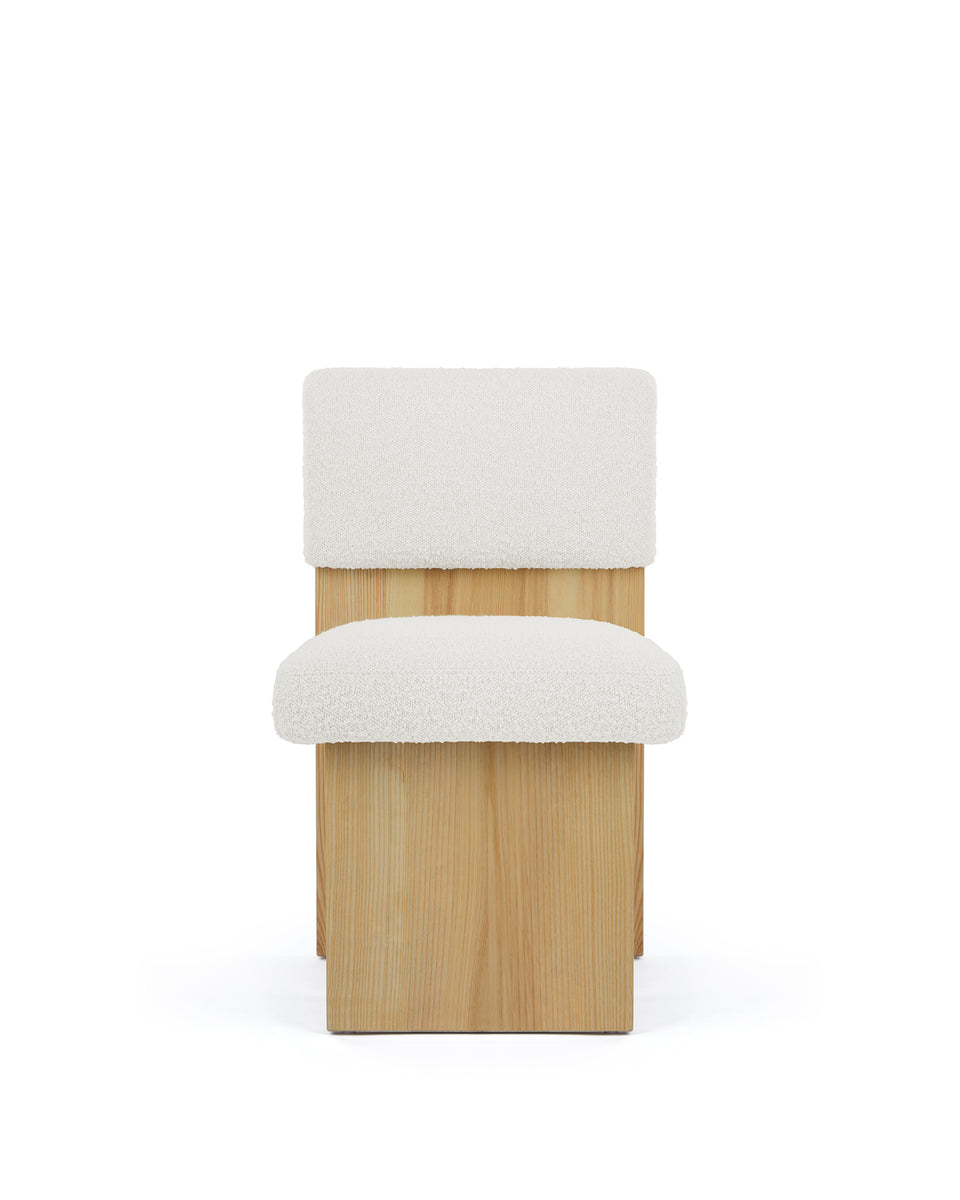 Nina Dining Chair, Pearl Boucle – Interior Icons