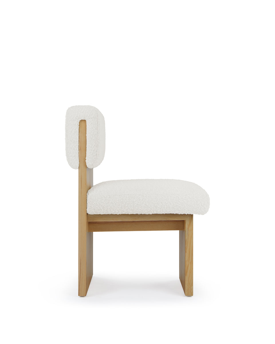 Nina Dining Chair, Pearl Boucle – Interior Icons